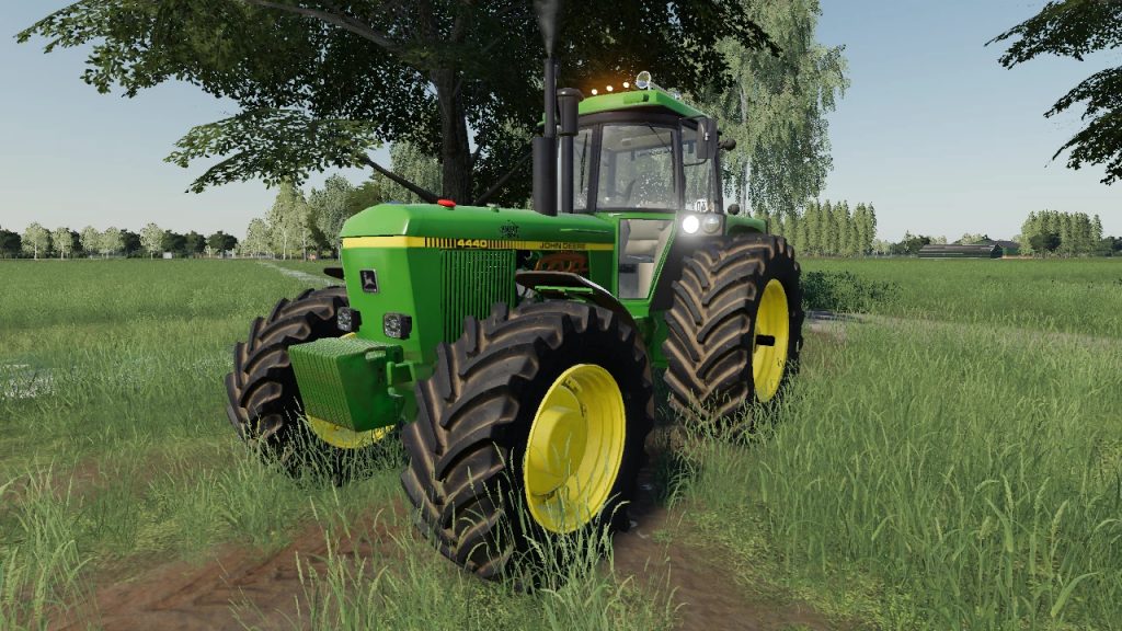 John Deere 4450 v1.0 FS19 Mod | FS25 Mods / FS22 Mods